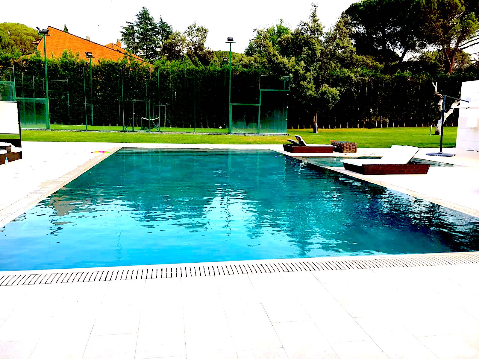 Piscinas desbordantes en Madrid y en Toledo. ¡Las mejores!